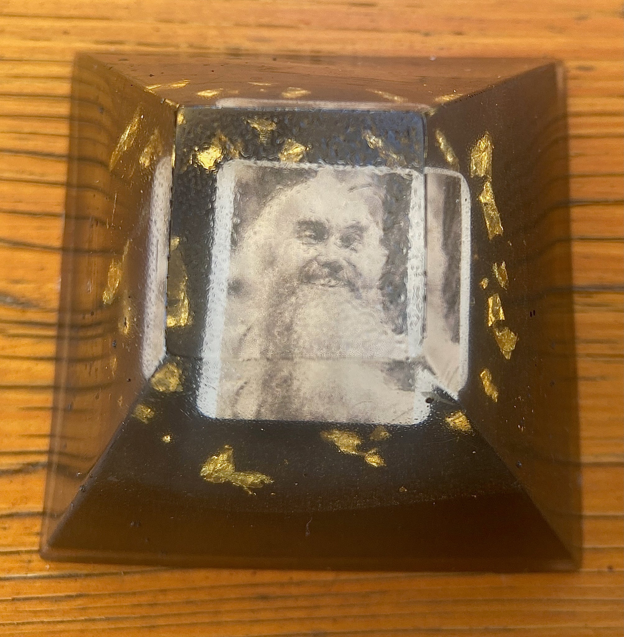 Saint Pyramid – OrAgonite